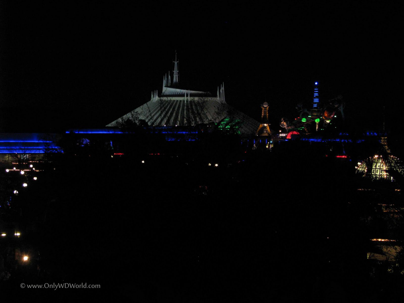 Magic Kingdom At Night: Tomorrowland | Disney World Blog Discussing ...