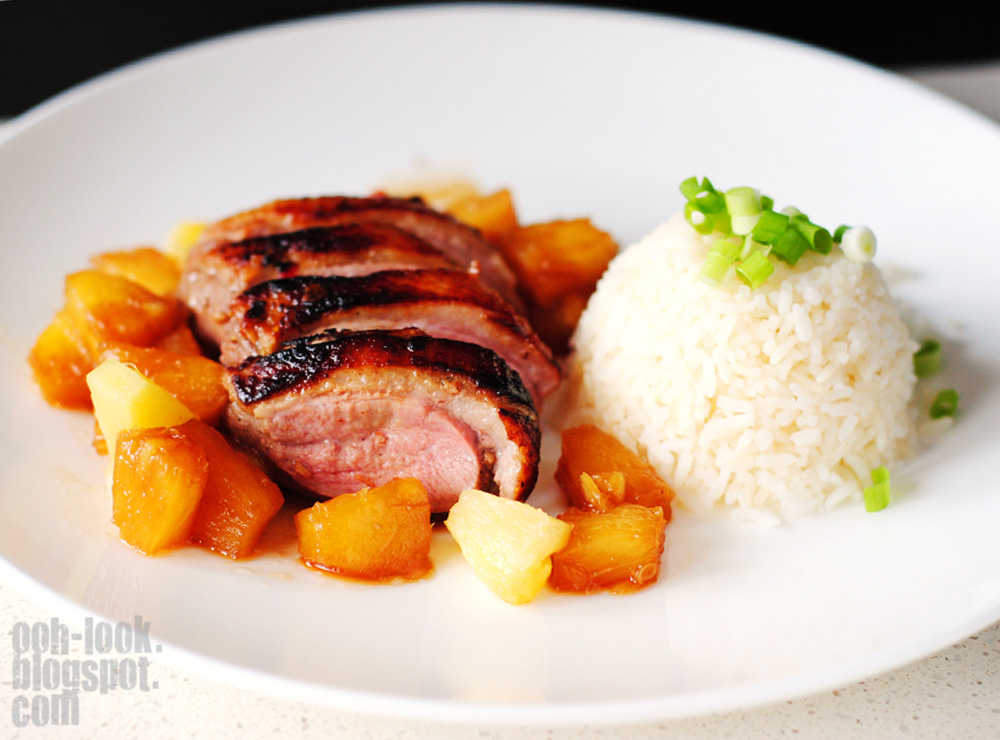 Ooh, Look...: Pineapple duck to the MAX!