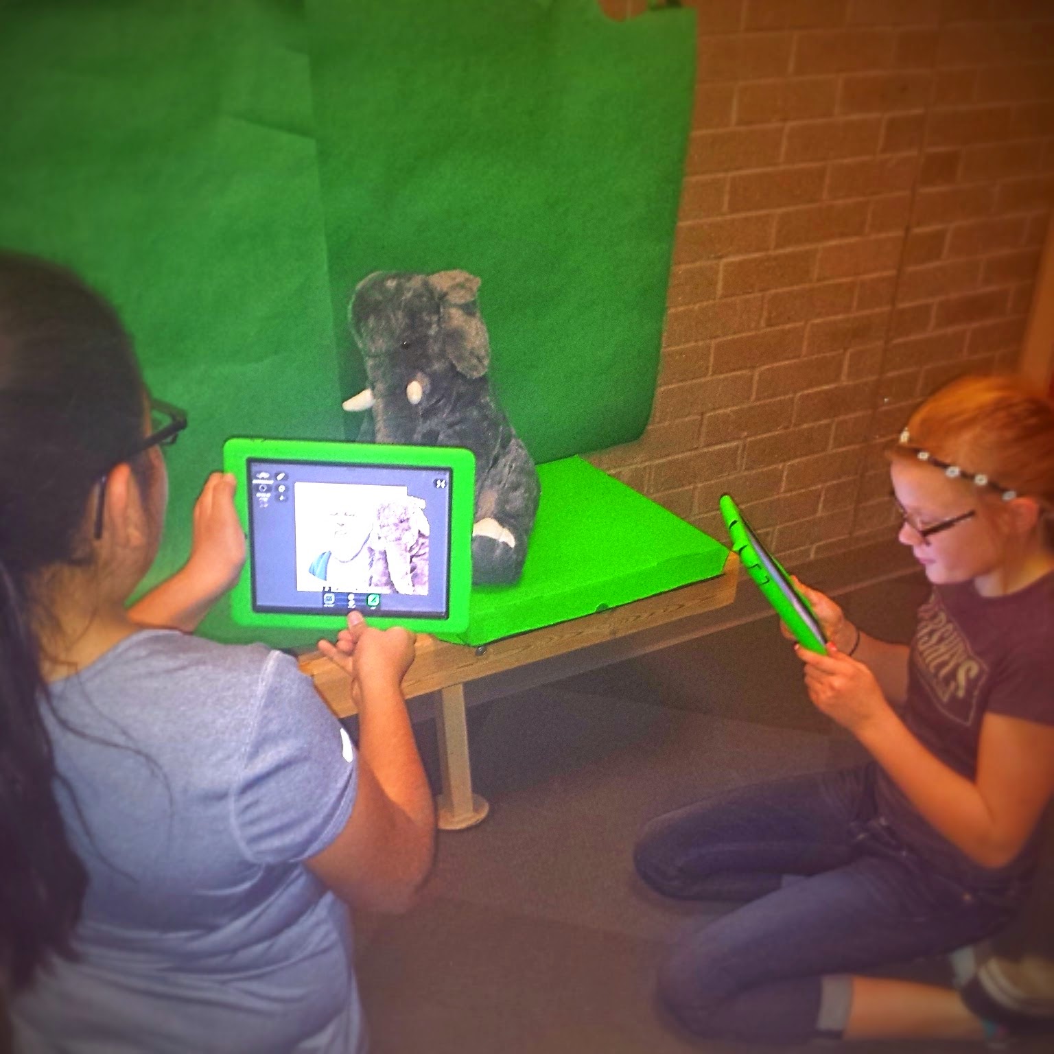 Diary of a Techie Chick: Take the Green-Screen Challenge - #TechieEdu!