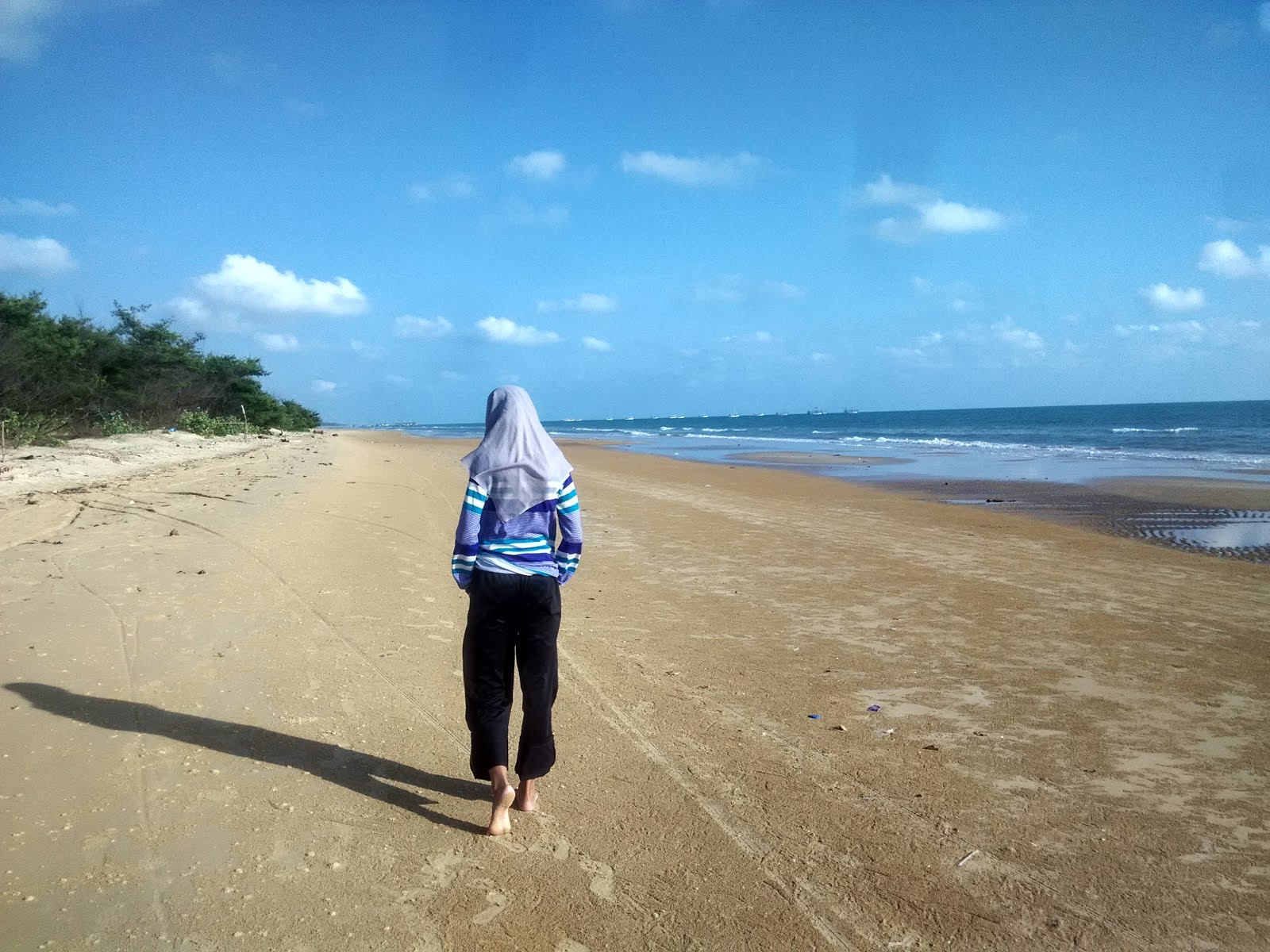 Pantai Sumenep Madura Jawa Timur - Regika Alta Dewi