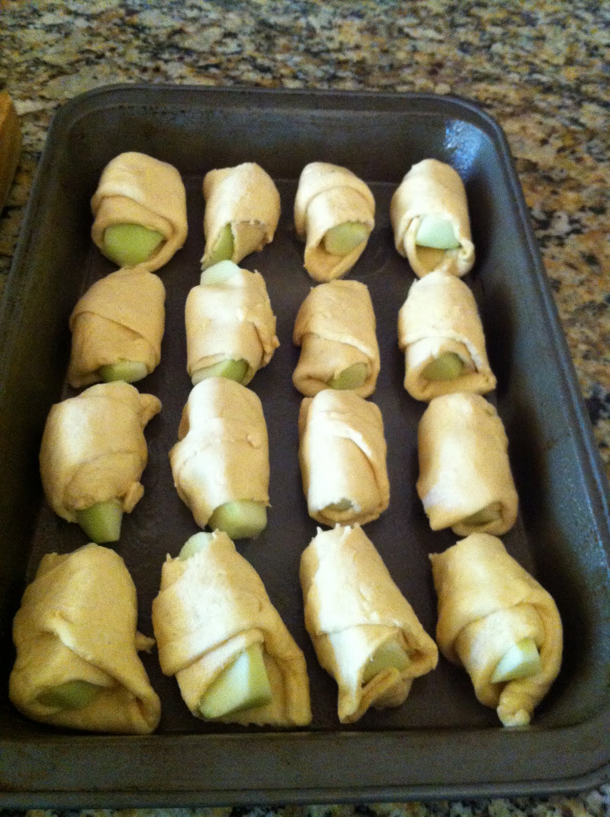 *One Domestic Darling...: Apple Dumpling Goodness