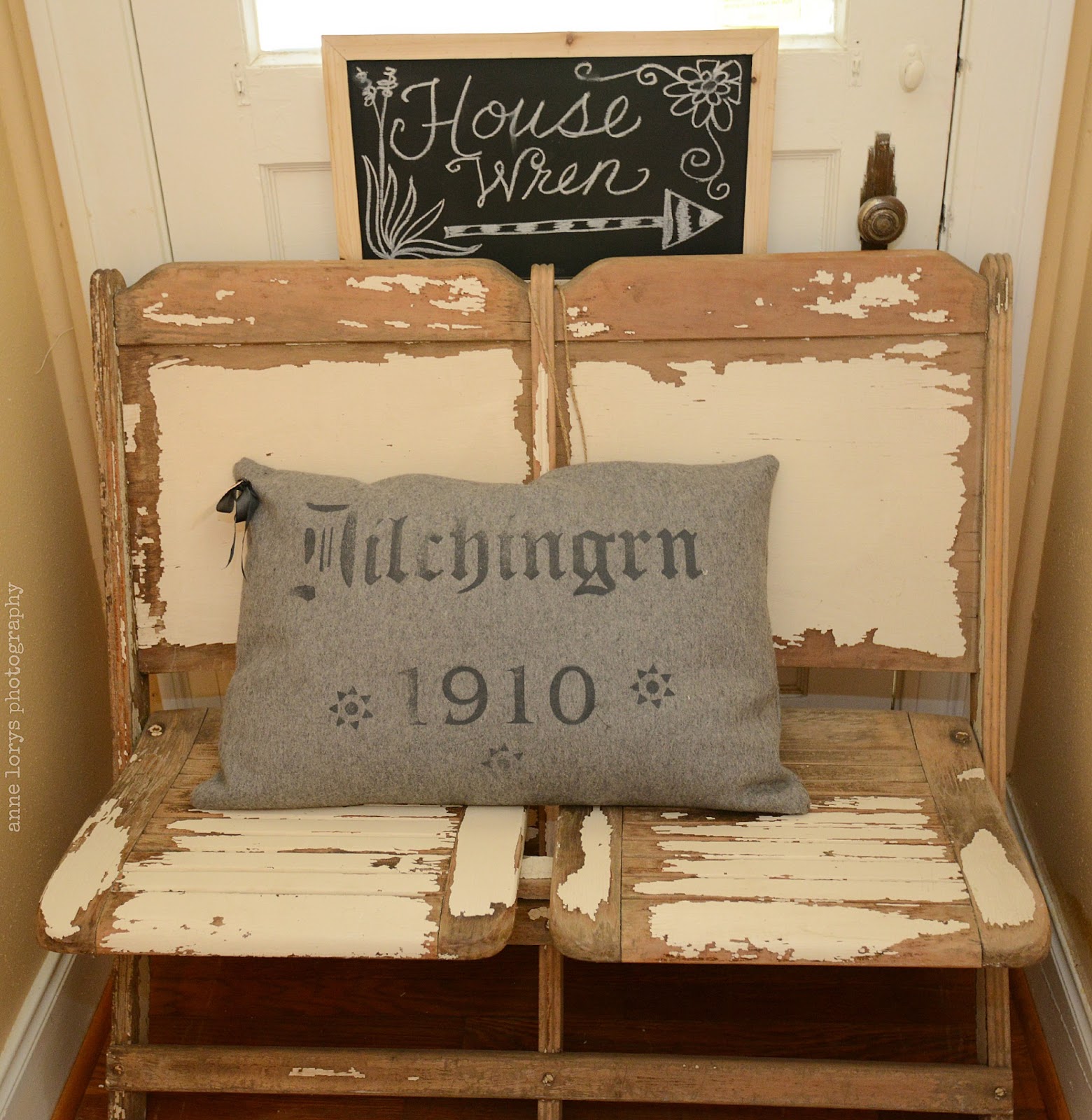 Fiona and Twig: Smitten Kitten