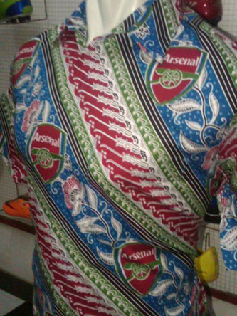 Batik Indonesia: Batik Bola Buatan Indonesia