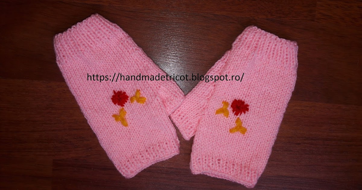 Handmade tricotaje: Manusi fara degete tricotate cu flori brodate