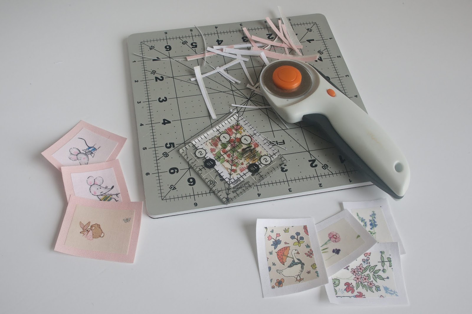 Stitching Notes: Tutorial: Cute Fabric Stamps