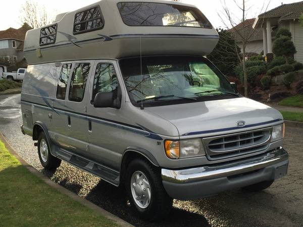 Great Condition Class B Airstream 190 RV - RV & Camper