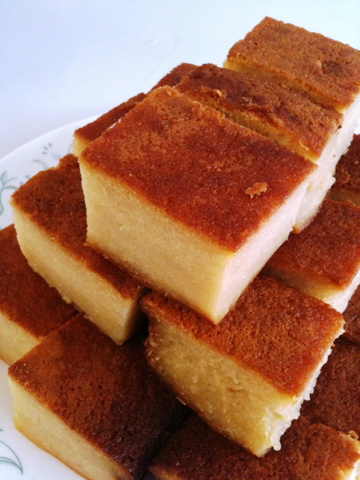 Mama Bea: Cassava Cake (Kueh Bengka Ubi)