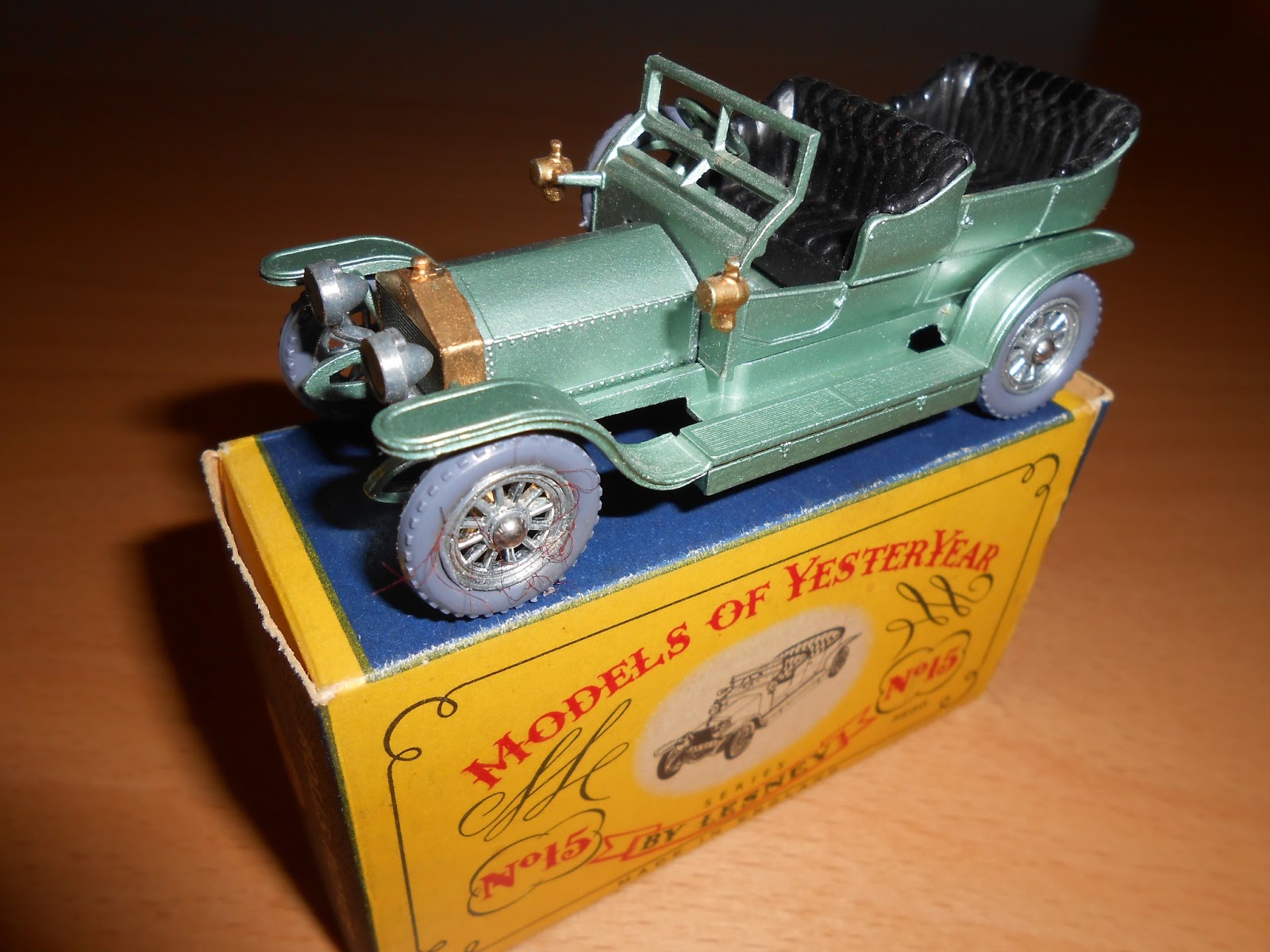 Oscar's Classic Model Cars Collection
