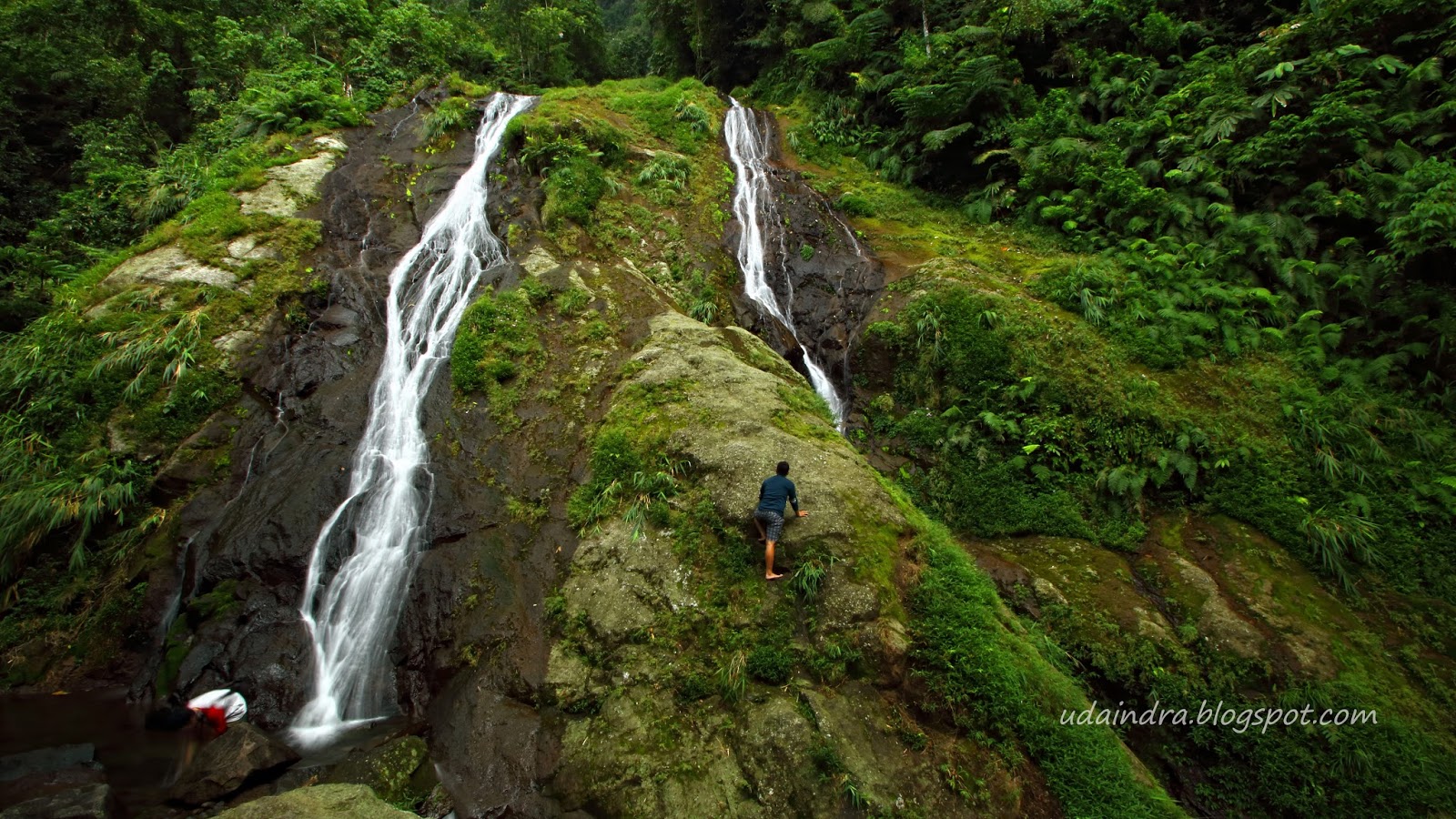 Mengunjungi Suaka Elang dan Curug Cibadak-Loji, Bogor