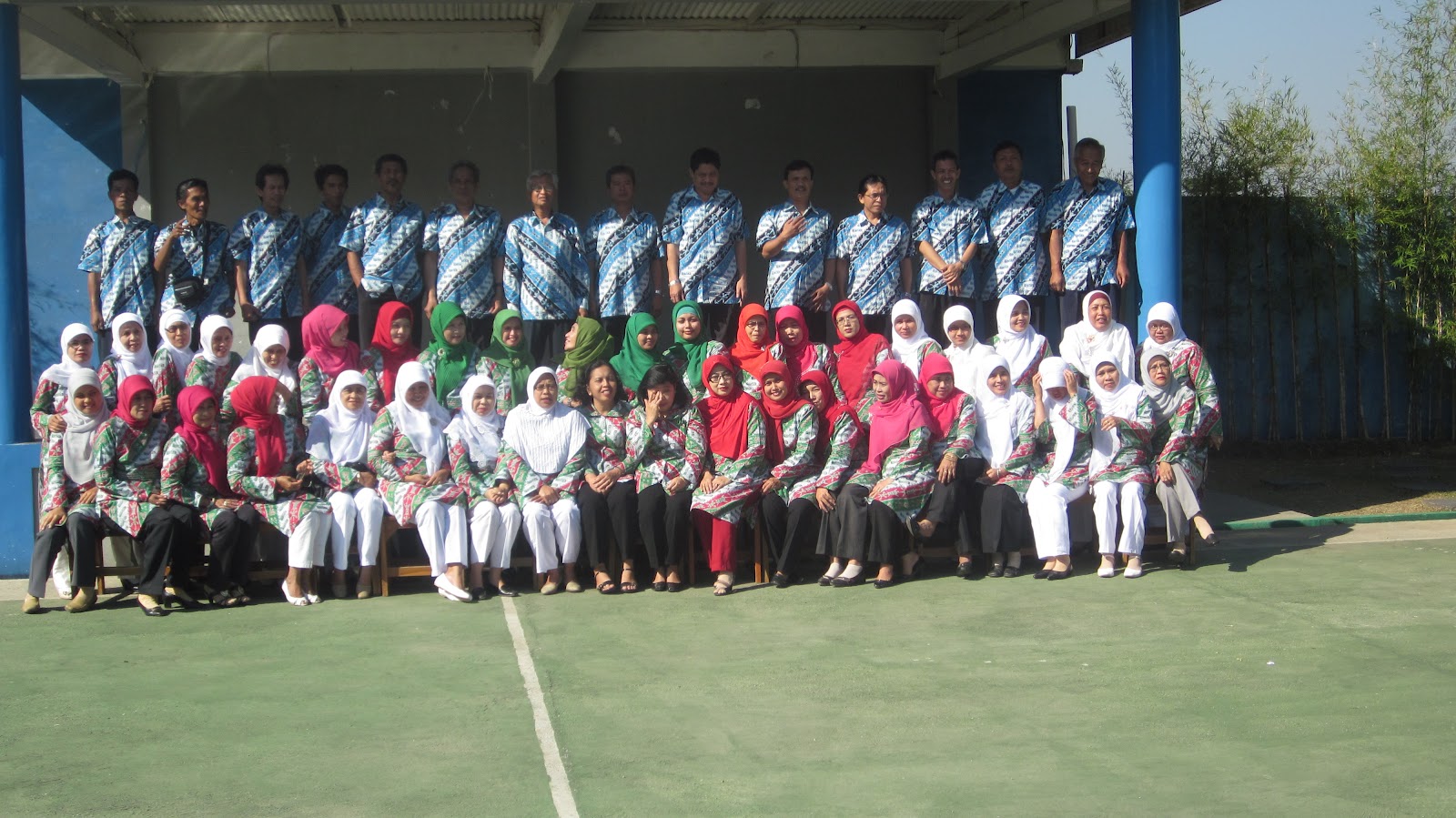 Nur widjajanti: KELUARGA BESAR SMAN 21 BANDUNG Nur widjajanti: KELUARGA BESAR SMAN 21 BANDUNG