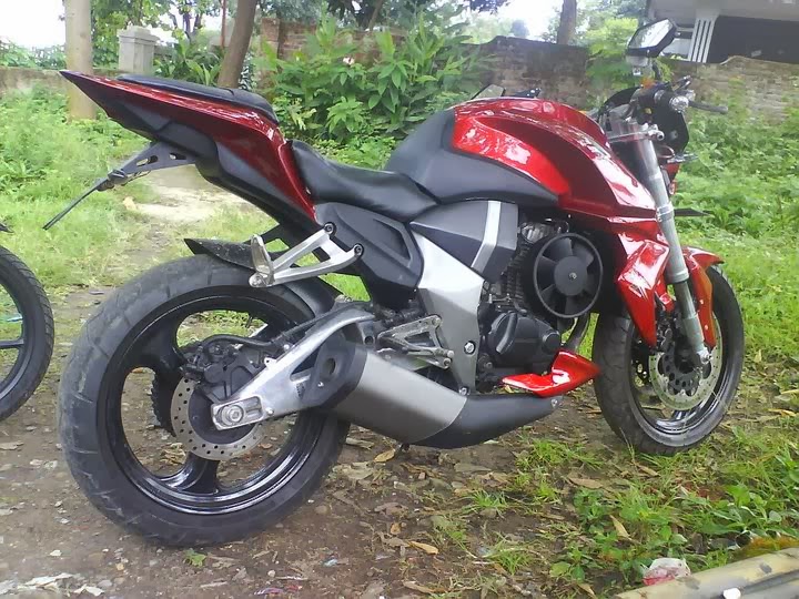 Modifikasi Honda Tiger Merah Keren | Modifikasi Honda | CB150R | Tiger ...