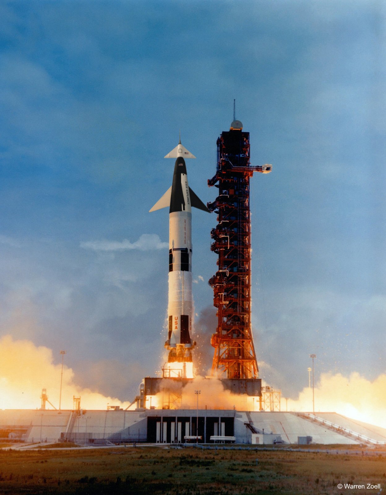 The Great Canadian Model Builders Web Page!: U.S.S. Explorer Composite