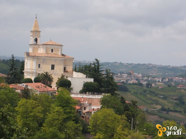 Les Grognards: Comune di Tollo: esempio da seguire