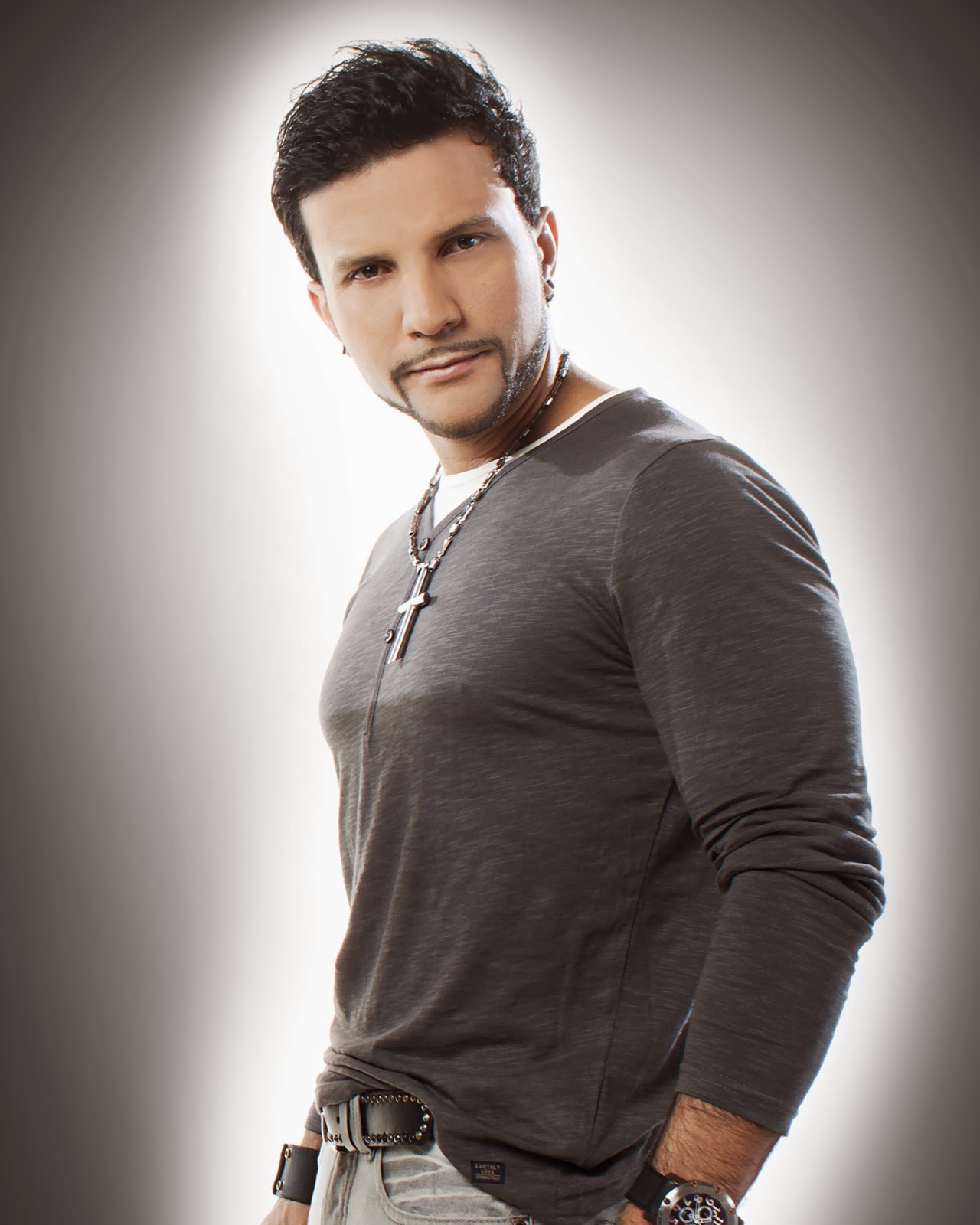 TELEVEN: CÉSAR ROMAN: Cuando “Piraña” aparece algo importante va a suceder