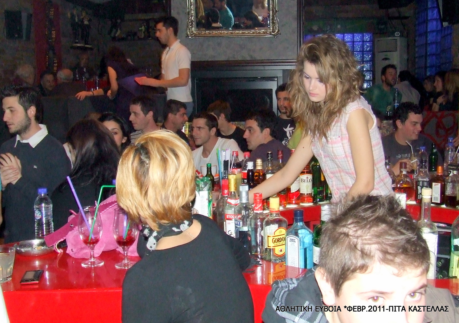 ΑΘΛΗΤΙΚΗ ΕΥΒΟΙΑ: ΑΠΟ ΚΑΣΤΕΛΛΑΣ: ...έκοψε την πίτα της και προχωρά ακάθεκτη!