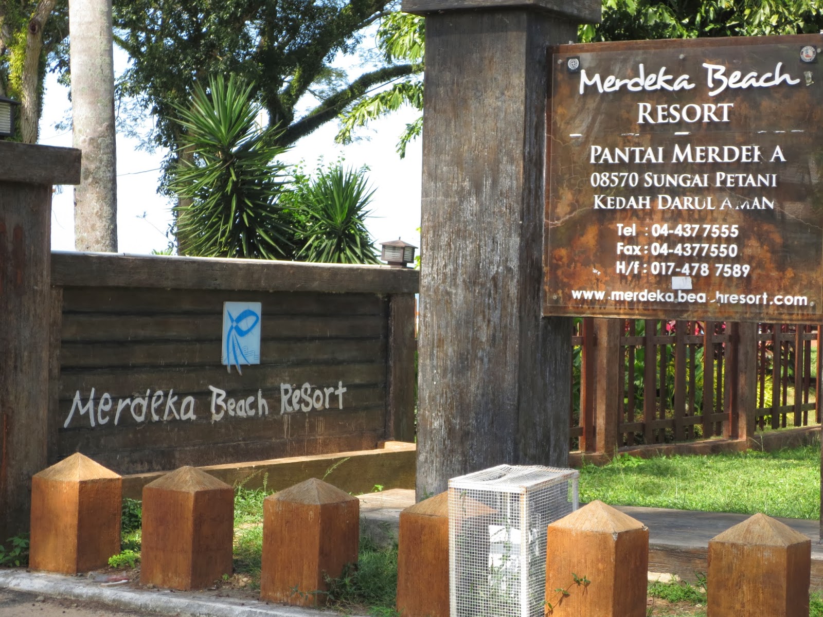 NAZRI DUIT ANTIK & SYILING LAMA: Hari Keluarga @ Merdeka Beach Resort ...