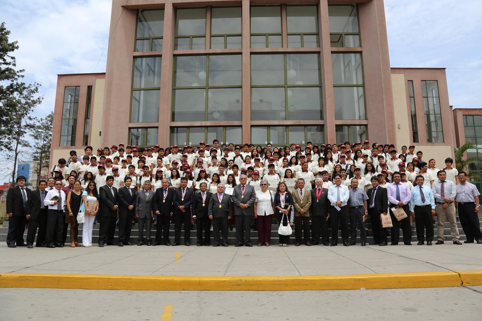 Universidad Nacional de Ingeniería - UNI dio bienvenida a ingresantes ...