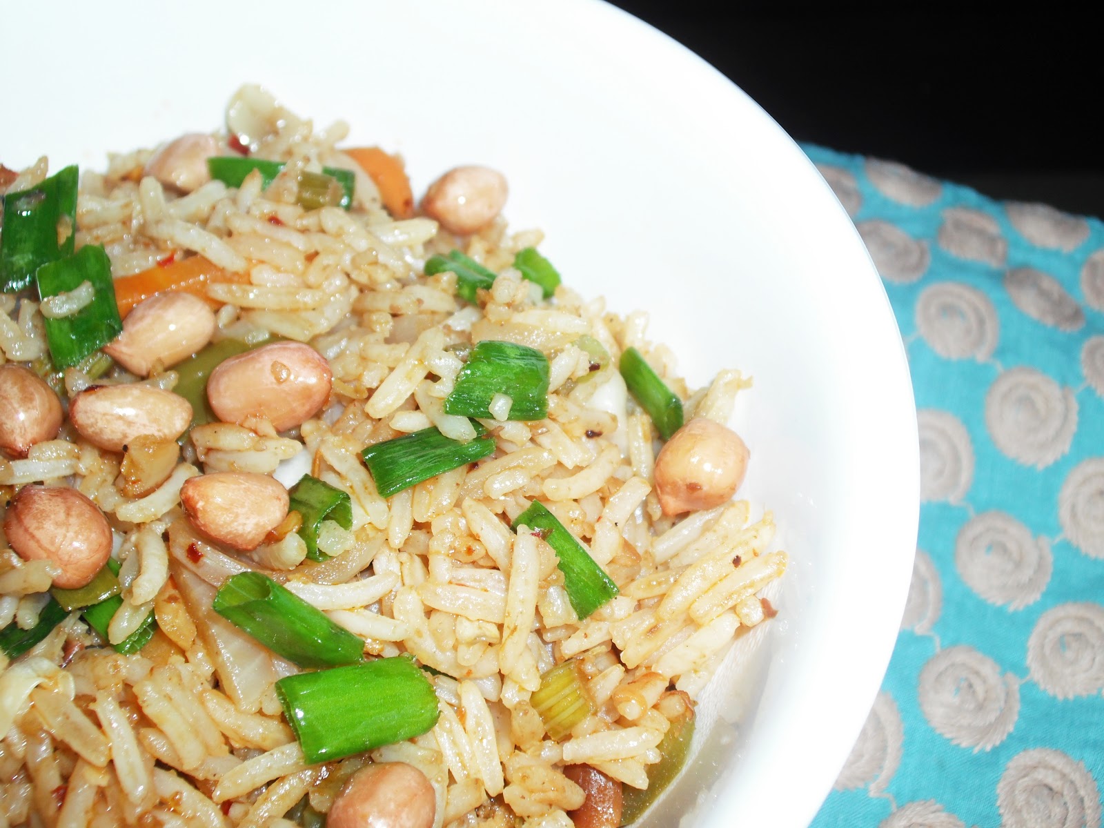 ROSHAN's CUCINA: Chilly Fried Rice with Peanuts & Veggies