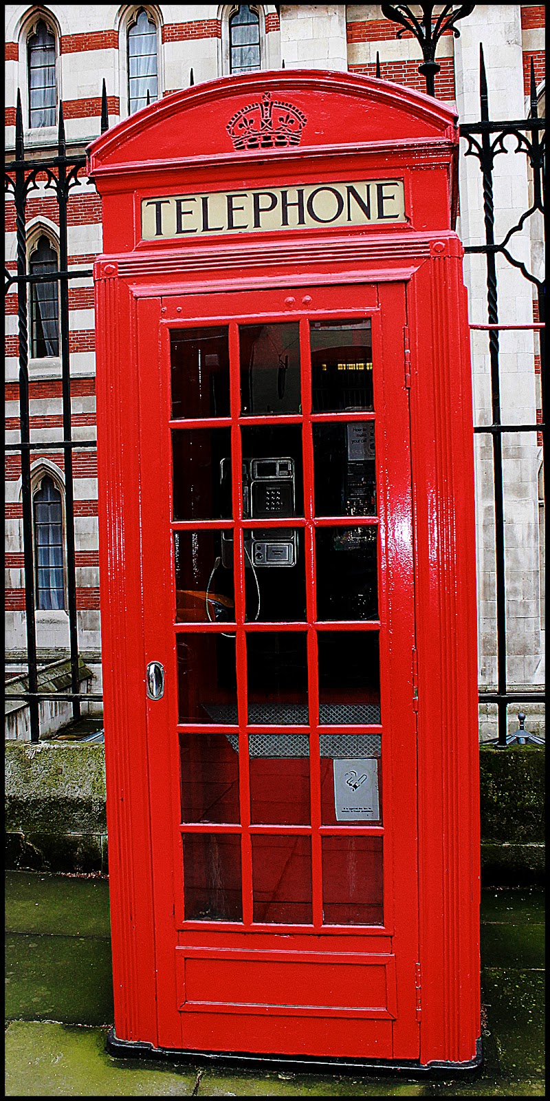 Michaela Shipman- Digital Artist and Photographer: London Phone Booths