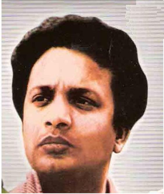 Station Hollywood: Uttam Kumar and Ajoy Kar were sublime in Khelaghar.