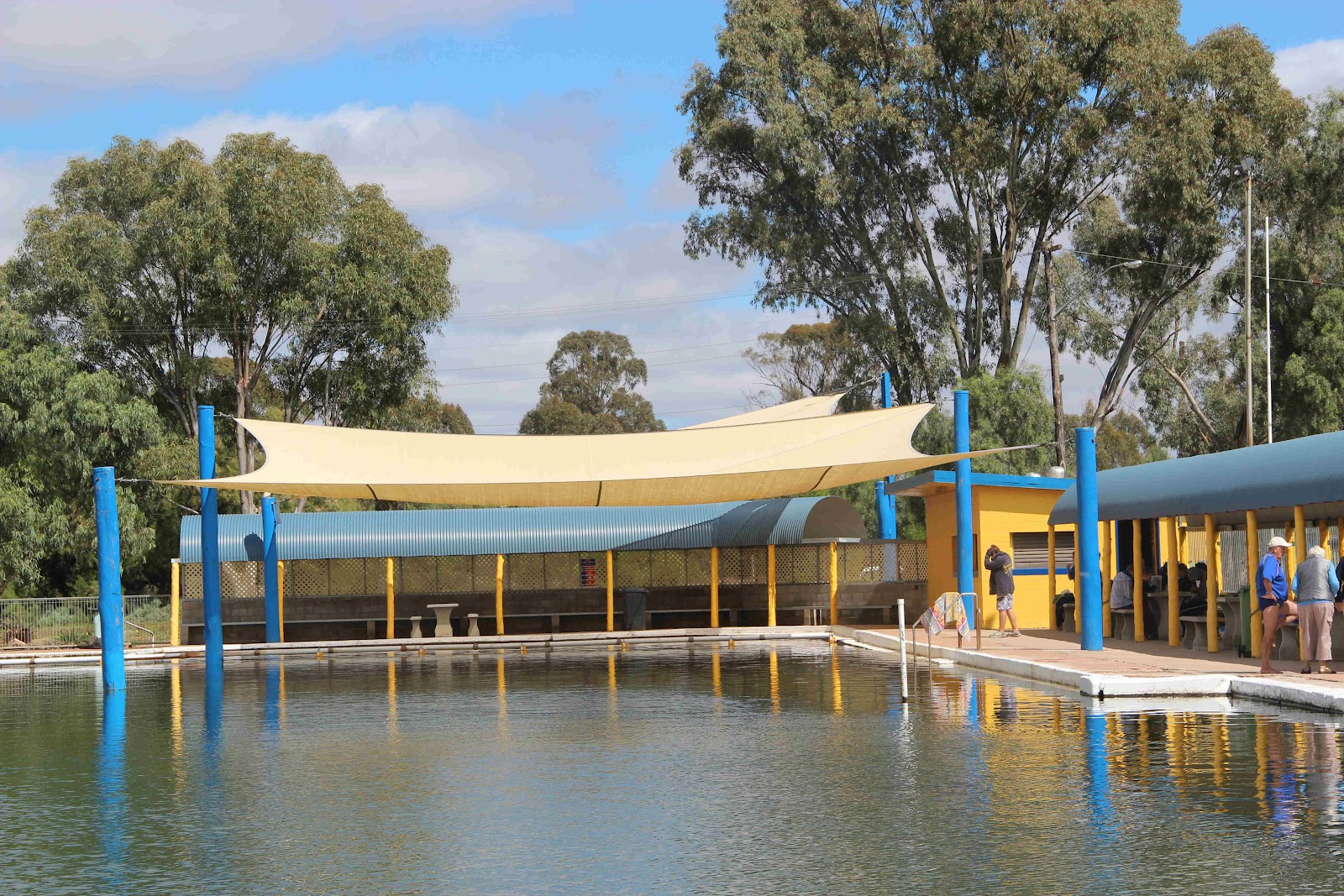 Sandy Beach: The 2012 visit to Barmedman: News + photo album