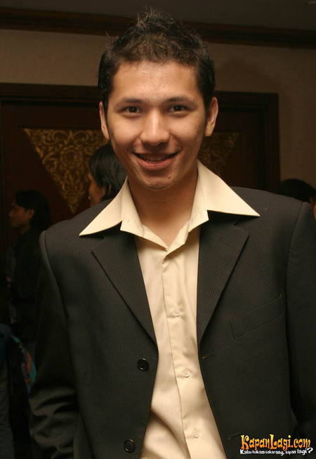 Profil dan Biografi Gading Marten