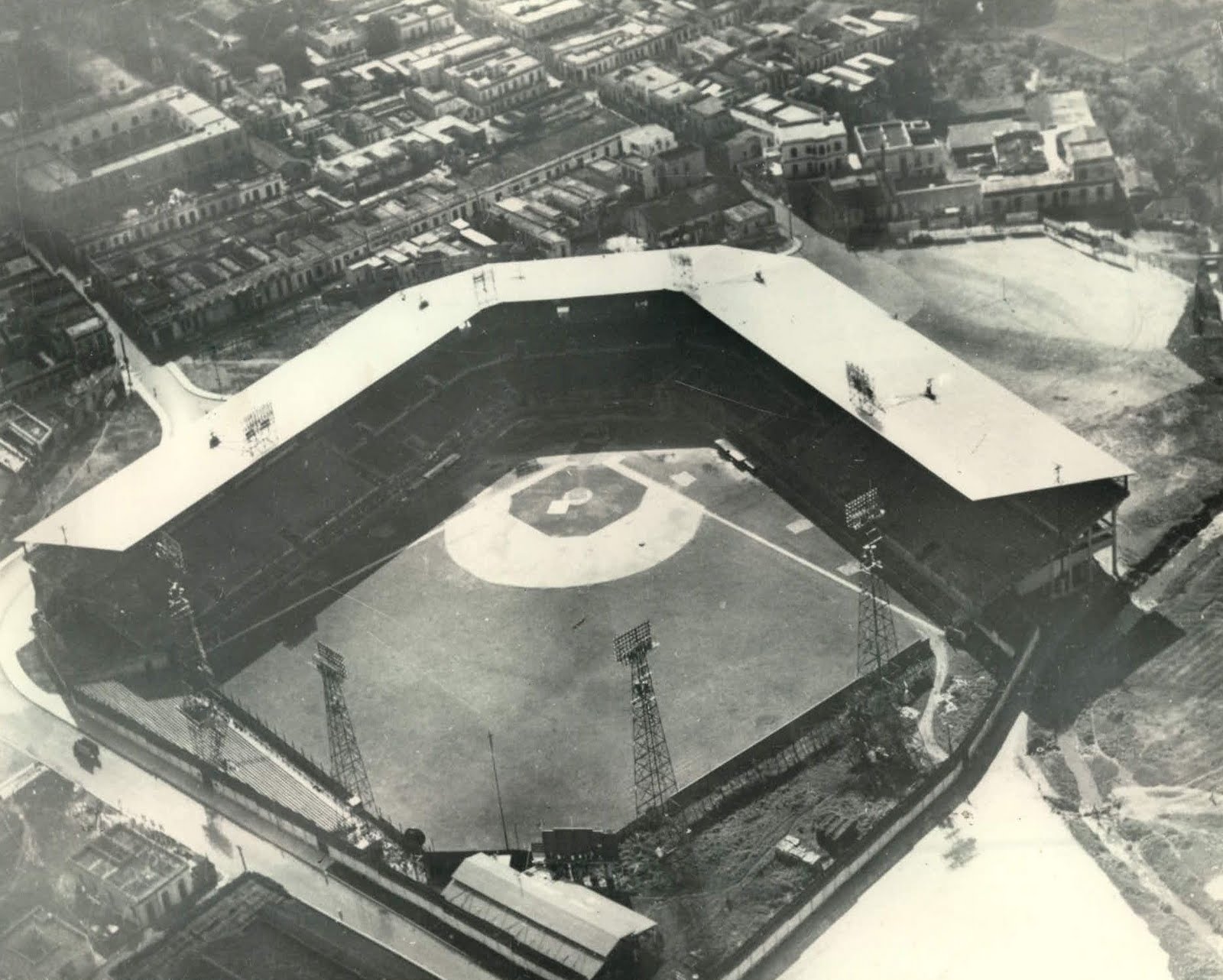 CubanBéisbol: El Gran Stadium de la Habana was built in 1946 at a cost ...