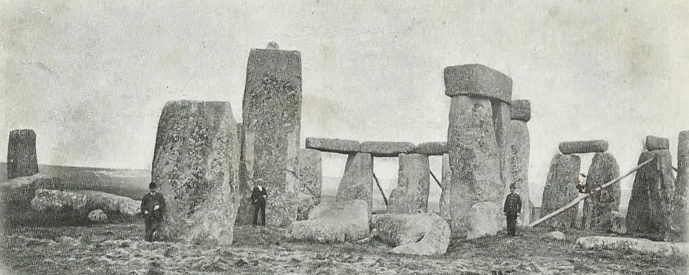 www.Sarsen.org: The Three Original Standing Stones Of Stonehenge Theory
