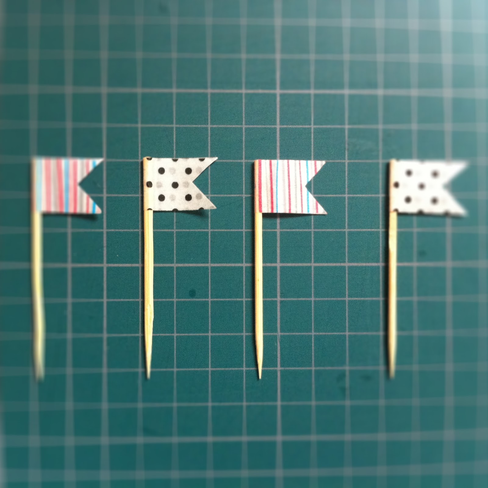 Cempaka's Art and Craft: Little Flags
