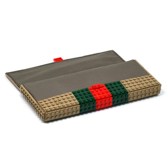 Passion for handbags: Very cool limited edition Gucci Lego clutch