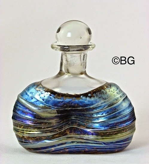 Australian Glass: Chuck Simpson - Glass artist and personality