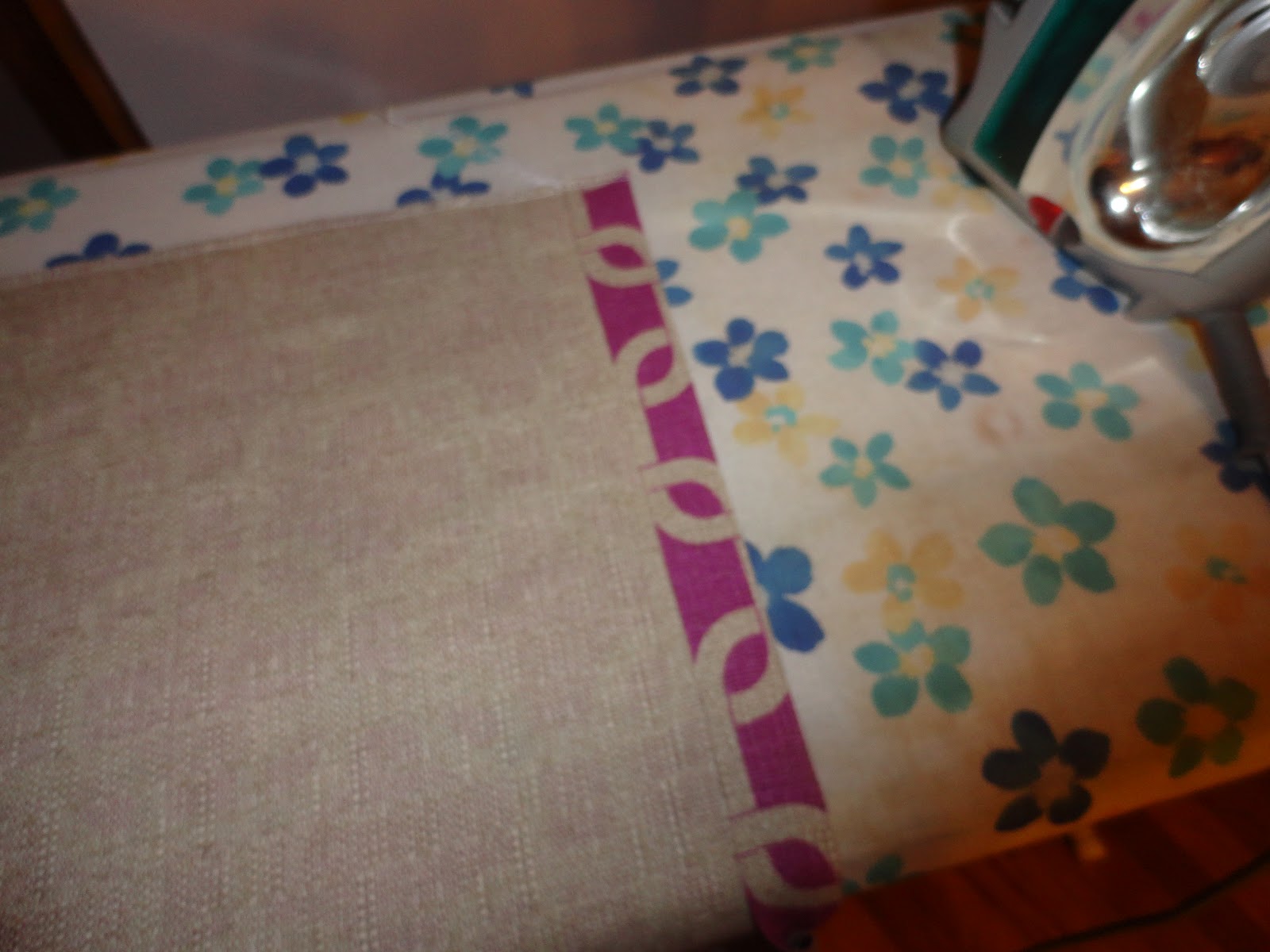 MAID2be : All Things Sewing: Tutorial: How to Make a Shower Curtain