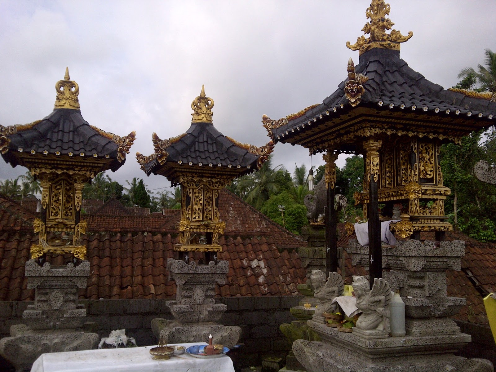 Ukiran Bali: Merajan