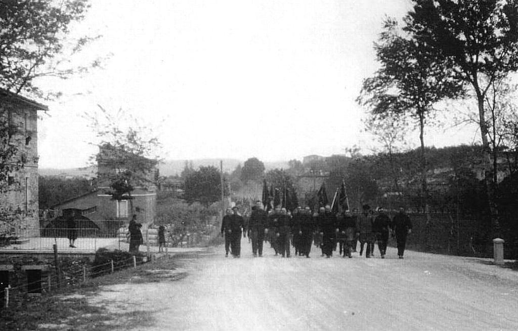 Come eravamo Fotostoria Casolana: Quelli che Facevano la marcia al ...