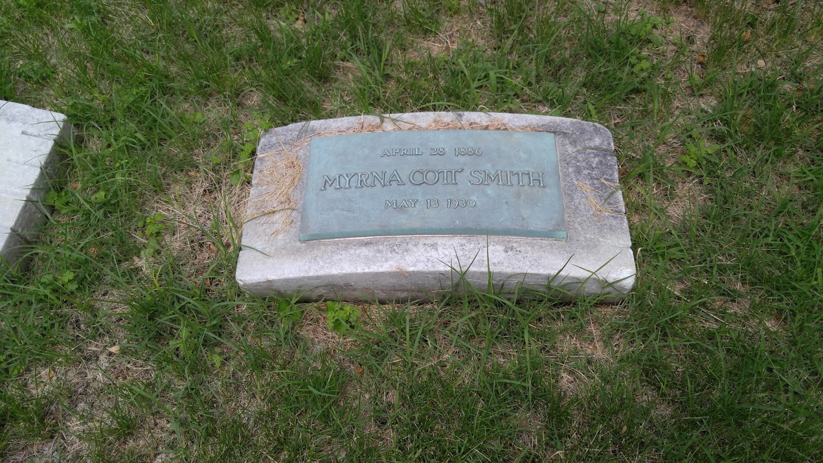 Travels of a Hobgoblin Taphophile: Howard Dwight Smith - Green Lawn ...