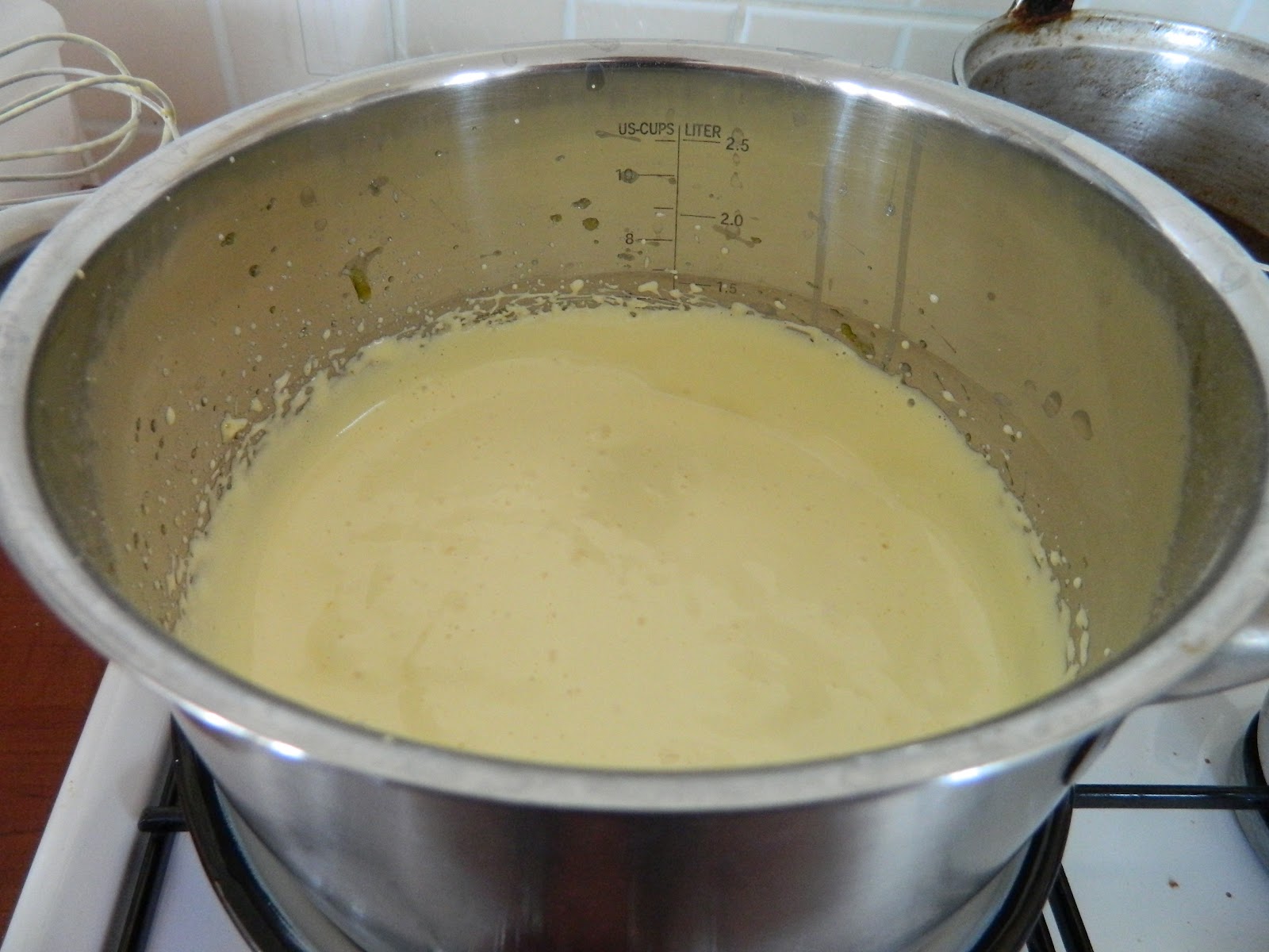 Bucataria casei noastre: Tort patrat, cu cacao si rom