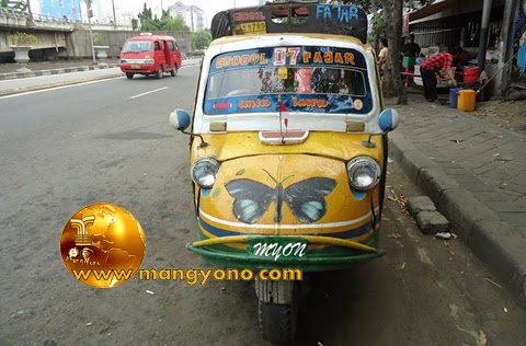 Bemo di Jakarta Makin Tersingkir