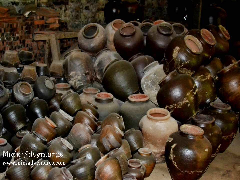 Wander With Armie: PAGBURNAYAN|VIGAN JAR FACTORY