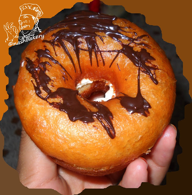 Ask the Baker: DONUTS WITH CREAM