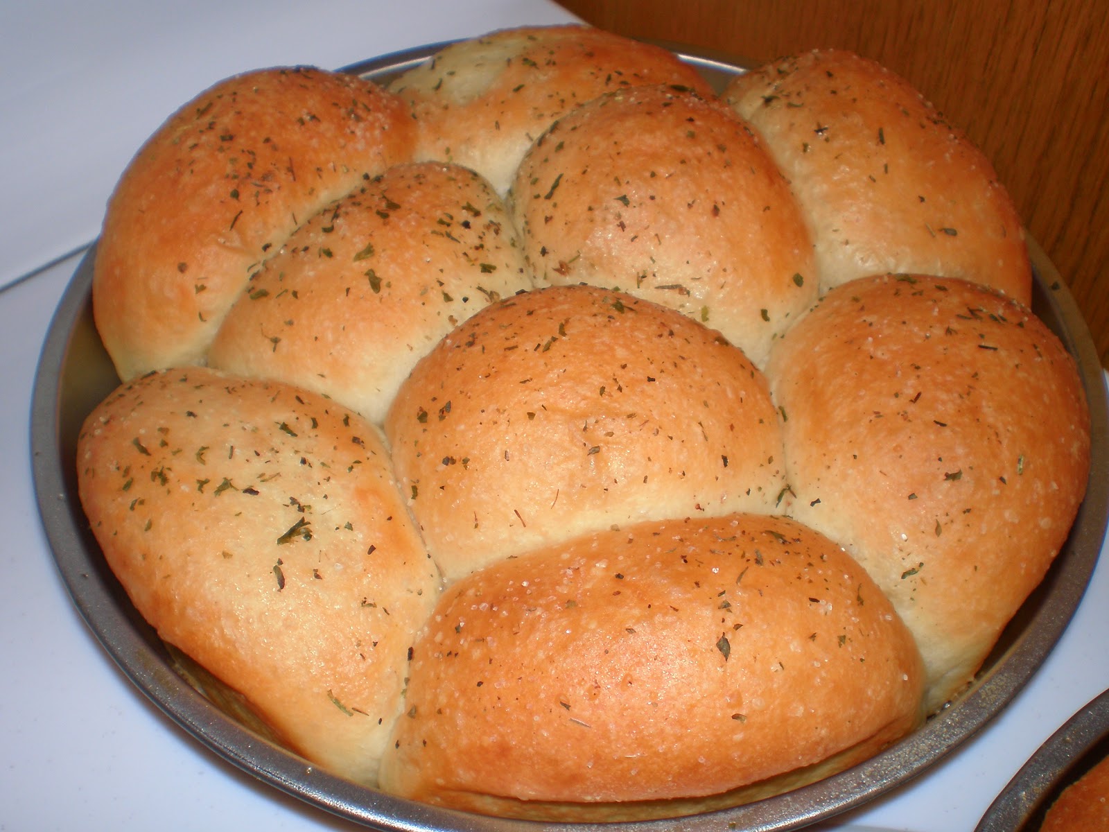 Kandy's Kitchen Kreations: Italian Herb Dinner Rolls