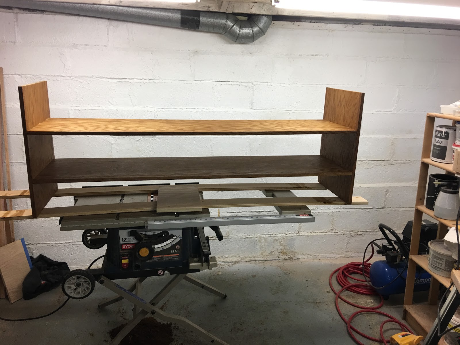 WV8TIM: Ham shack shelving