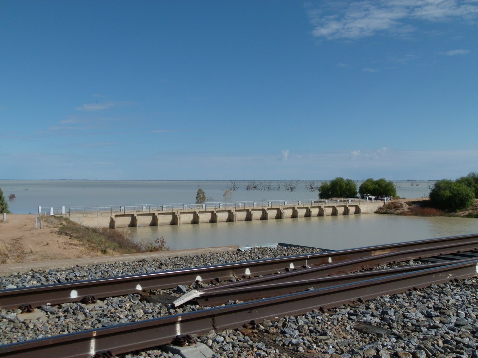 Turners' Travels: Menindee Lakes - Yabbie Heaven