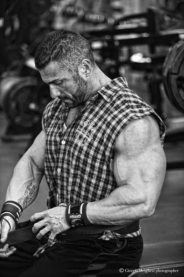 Muscle Lover: Italian Hercules - Alessandro Grassi