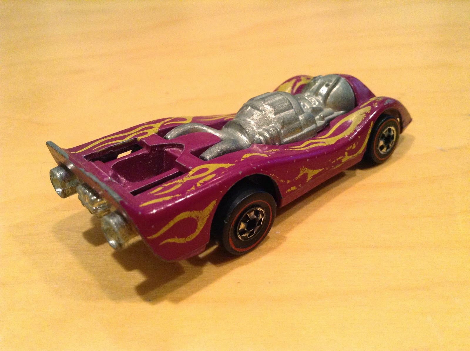 JULIAN'S HOT WHEELS BLOG: Jet Threat II (1976 Flying Colors Series)