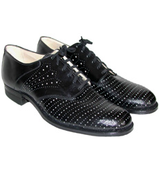 Makropoulos: just a pair of shoes