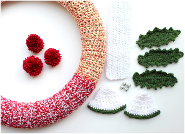 Christmas Wreath (Free Pattern!) | The Foxtail Lane