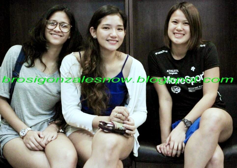 brosigonzalesphotos: Game 4 - Lady Eagles' Dugout