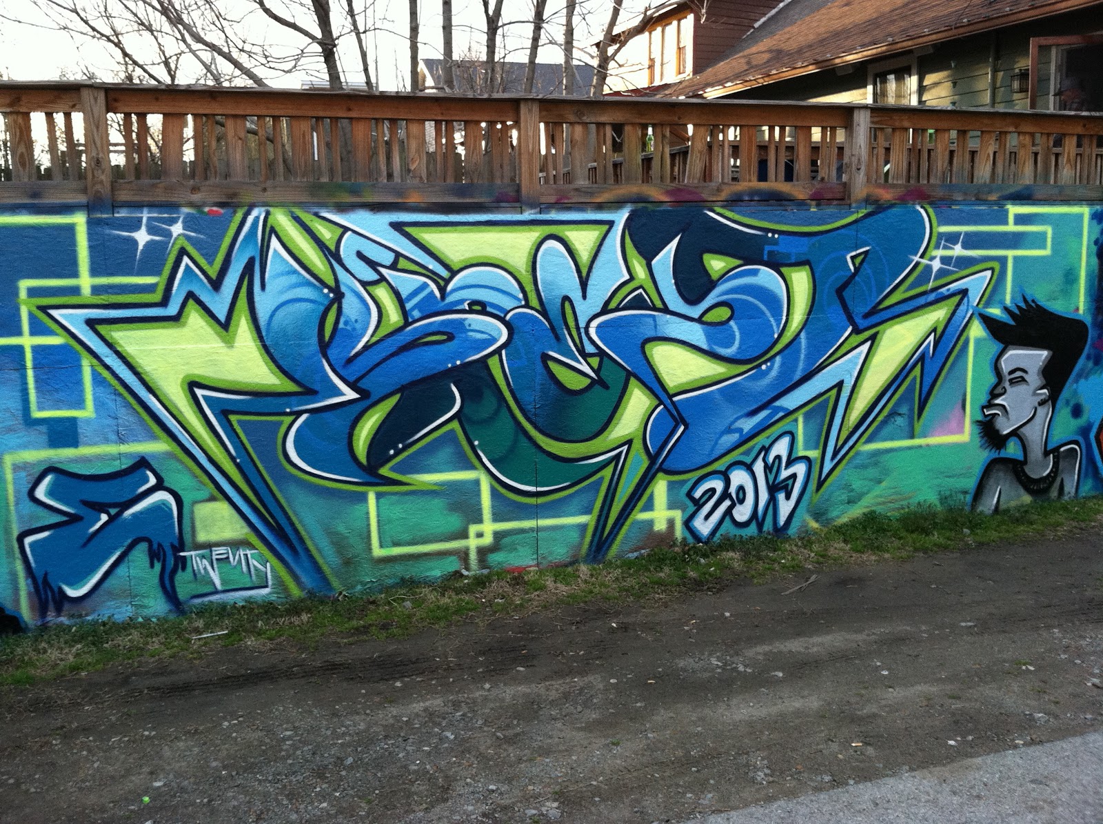 Duff Clothing: E 20 GRAFFITI