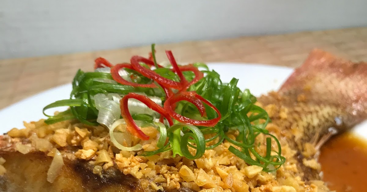 Min's Kitchen: Fried fish with crispy golden garlic 🐟