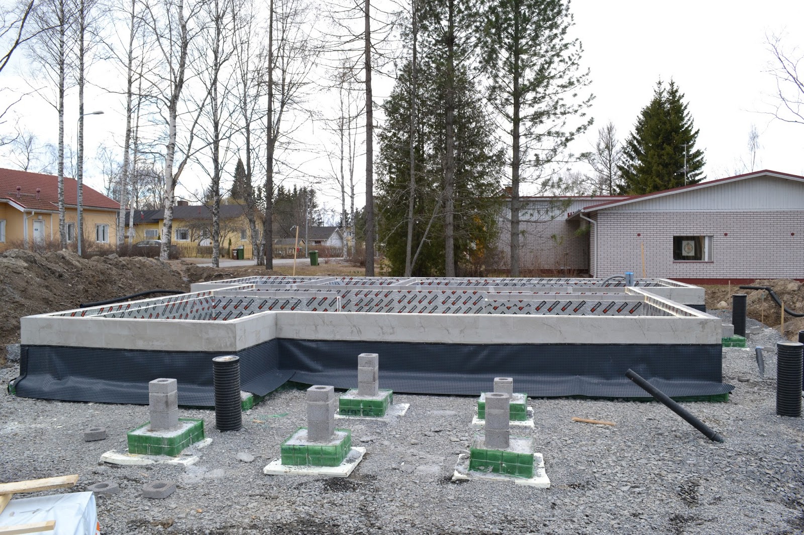 Talo Talvituulikki: Perustukset valmiina